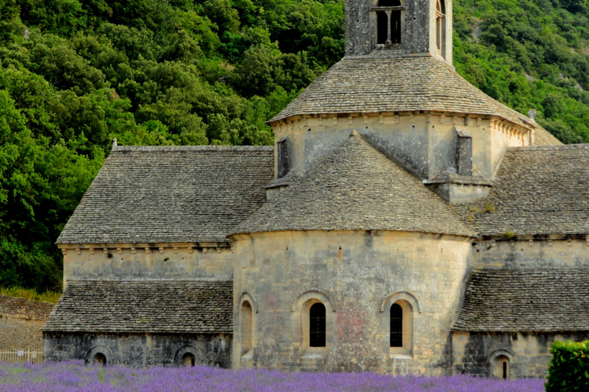 7 Spectacular Architectural Sites in Provence, France You Don't Want to ...