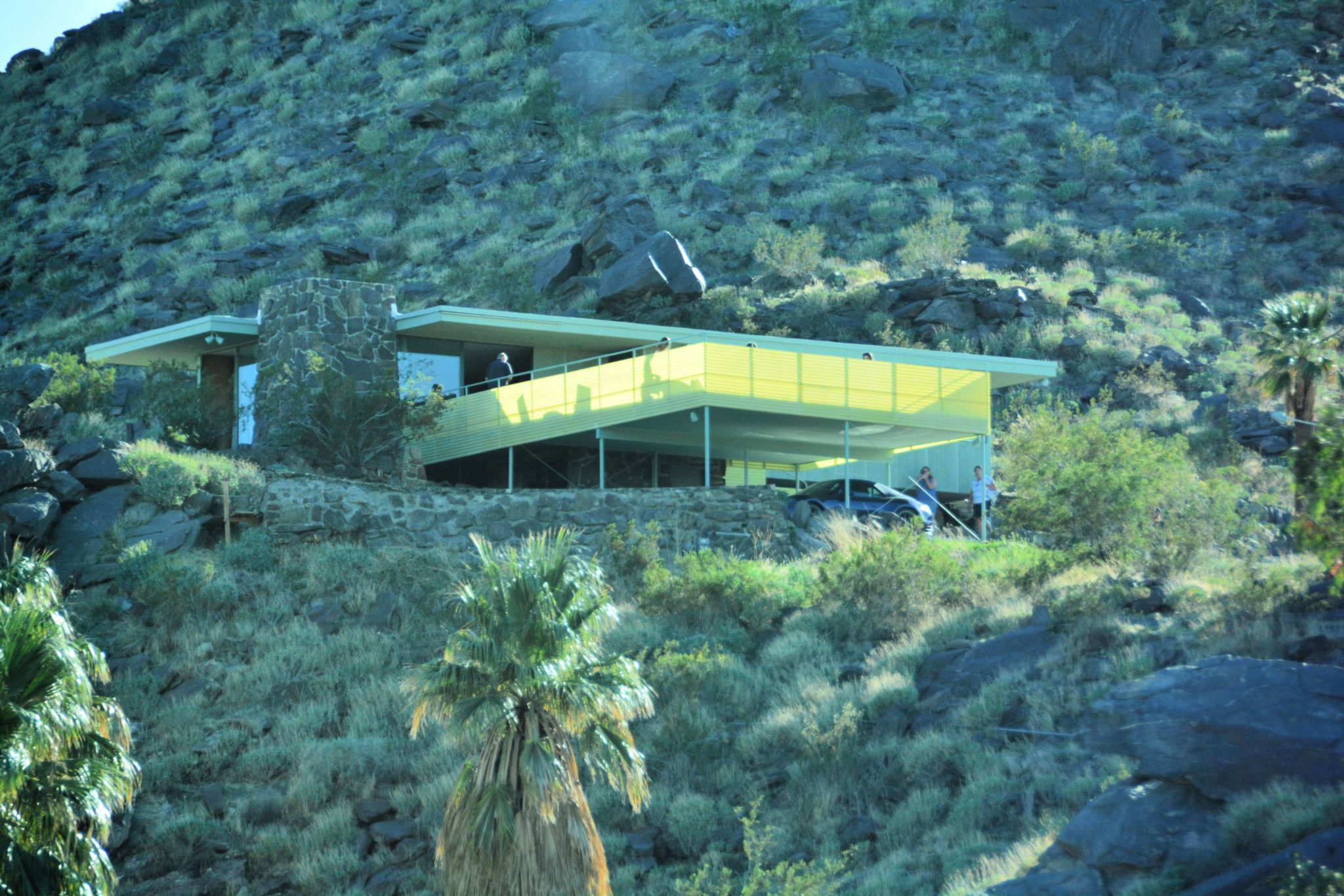 Perched Above the Desert: The Cree House by Albert Frey - gscinparis