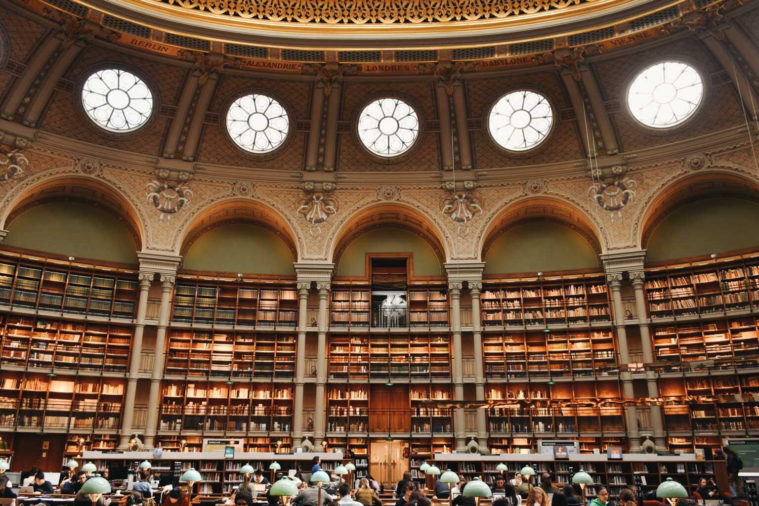 Where to Find the Most Beautiful Libraries and Bookstores in Paris ...