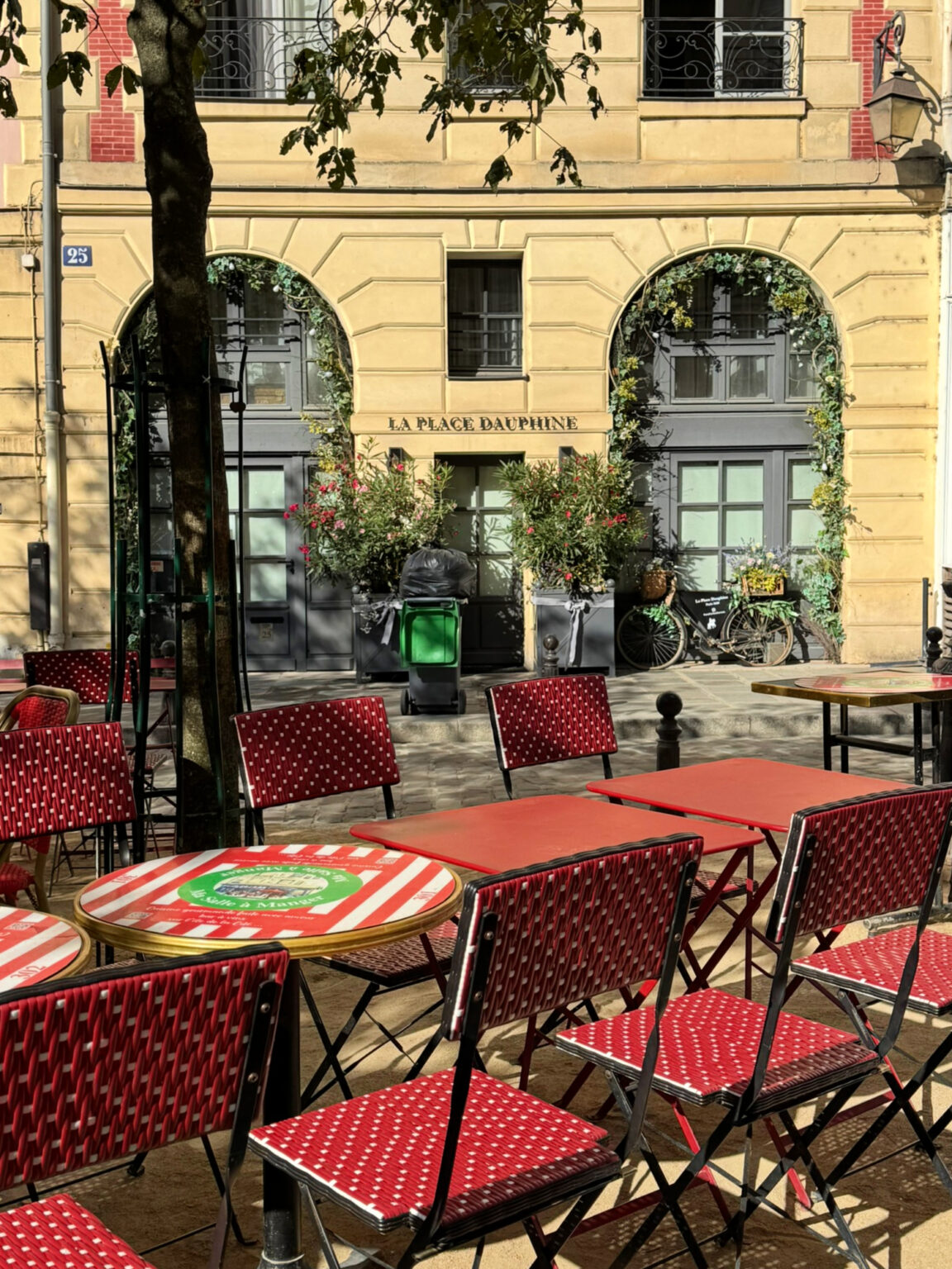 Place Dauphine: History, Cafés, and Hidden Beauty in Paris - gscinparis